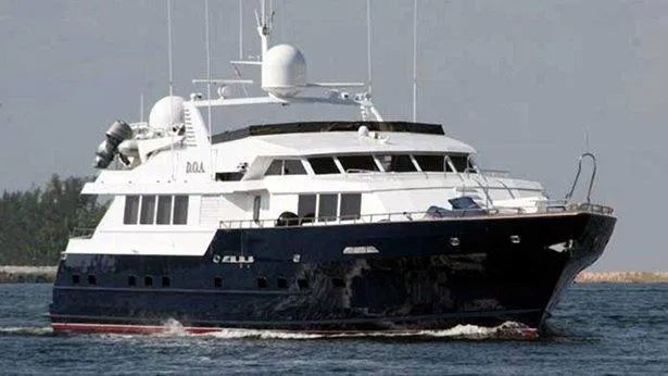 Java yacht (Broward Marine, 36.88m, 1990)